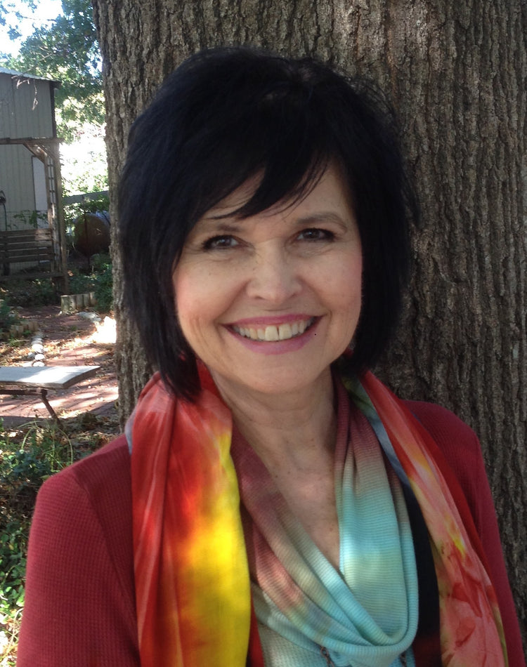 Online Mixed Media Workshops with Lisa Renner